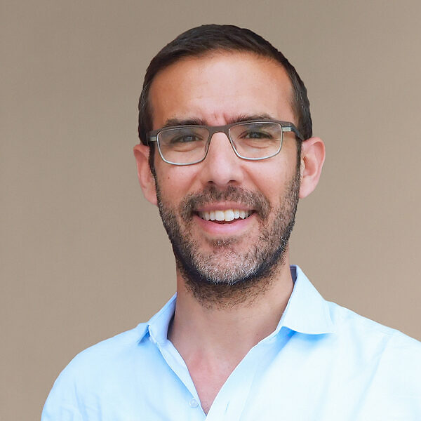 [Seminar] "Asymptomatic: How Deciphering the Silent Spread of COVID-19 Can Help Prevent ...